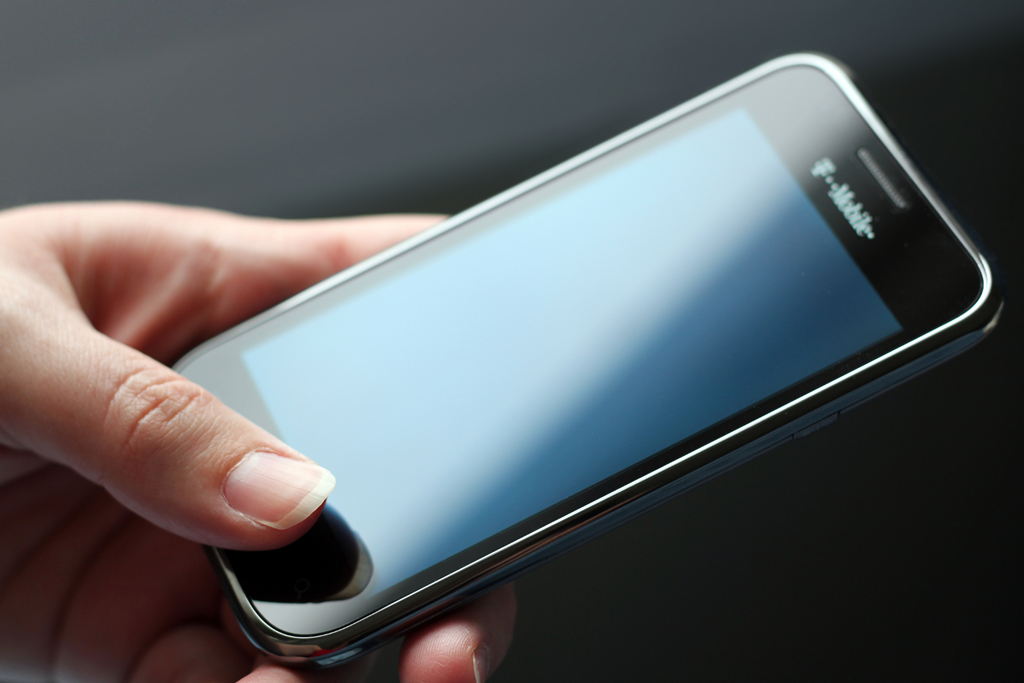 INTRODUCTION TO ANDROID PHONES